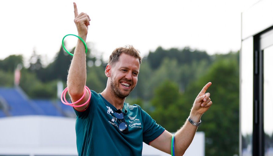 Lance vs. Seb: The Ring Toss Challenge - Aston Martin F1 Team