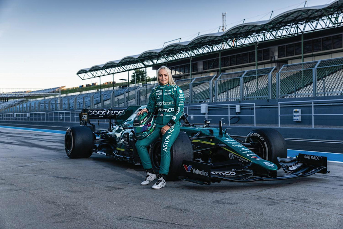 "The sport needs to get behind the series" – Jessica on F1 Academy, her ...