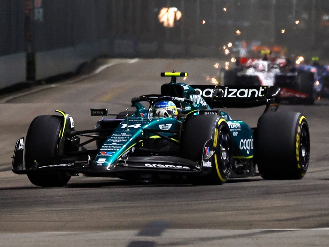 AvaTrade explains the F1 rulebook: Racing at night - Aston Martin F1 Team