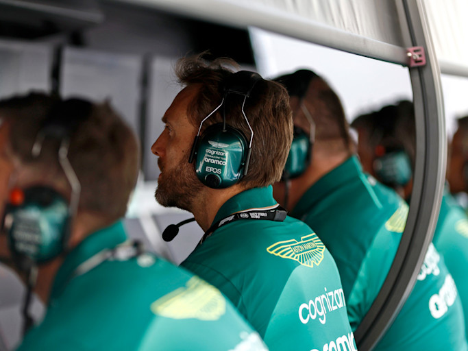 Trust, focus and managing the mind of an F1 driver - Aston Martin F1 Team