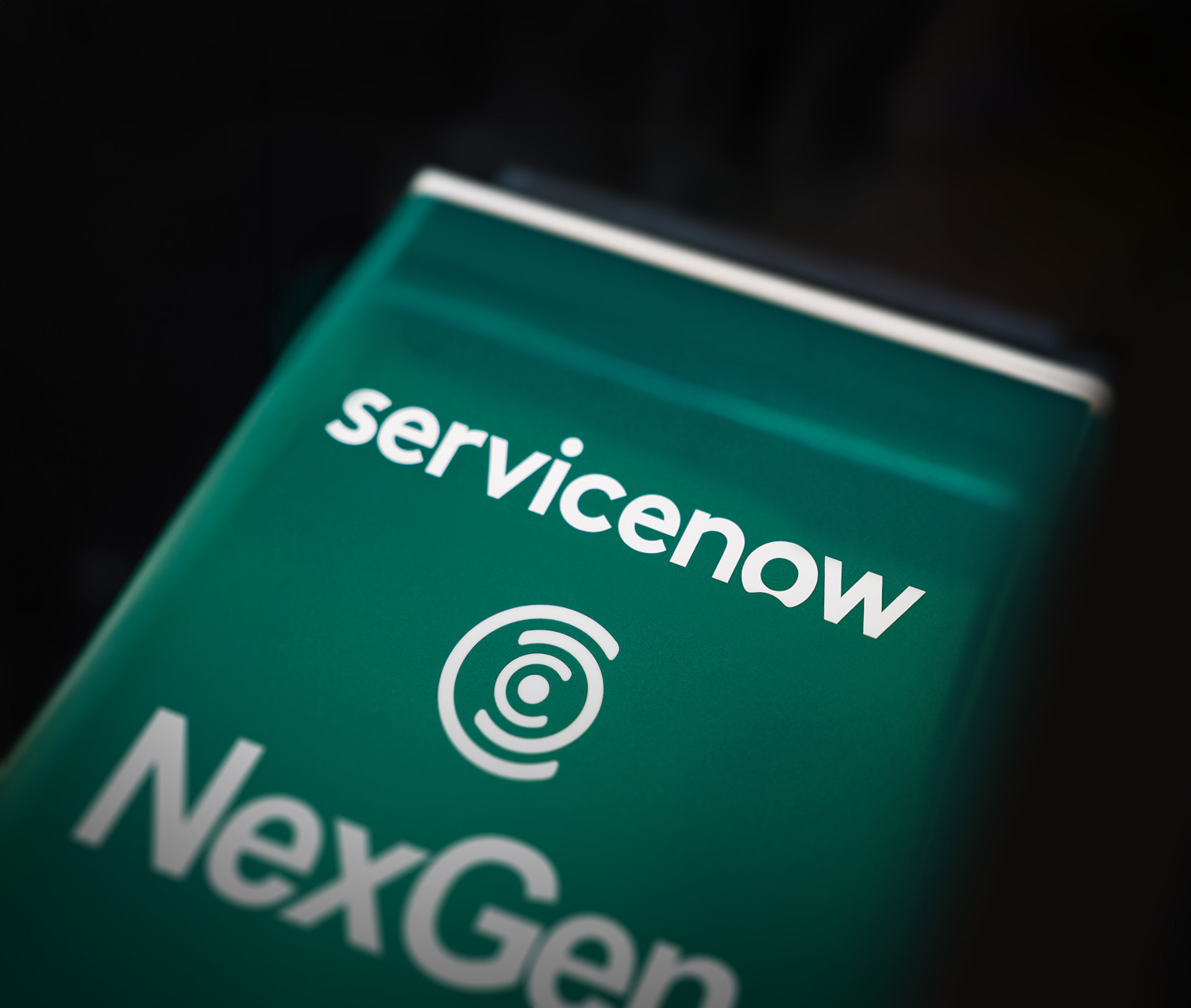 Aston Martin F1 Team announces ServiceNow as its Official Intelligent ...