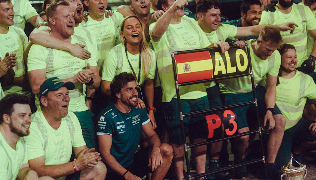 Inside the mind of Fernando Alonso - Aston Martin F1 Team