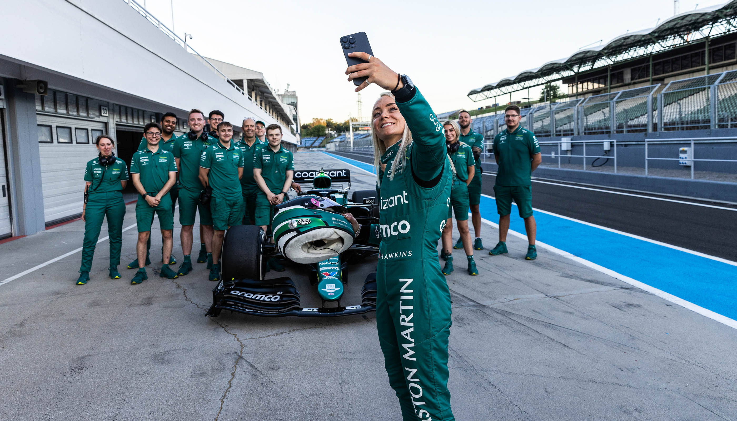 Jessica Hawkins: Where it all began - Aston Martin F1 Team