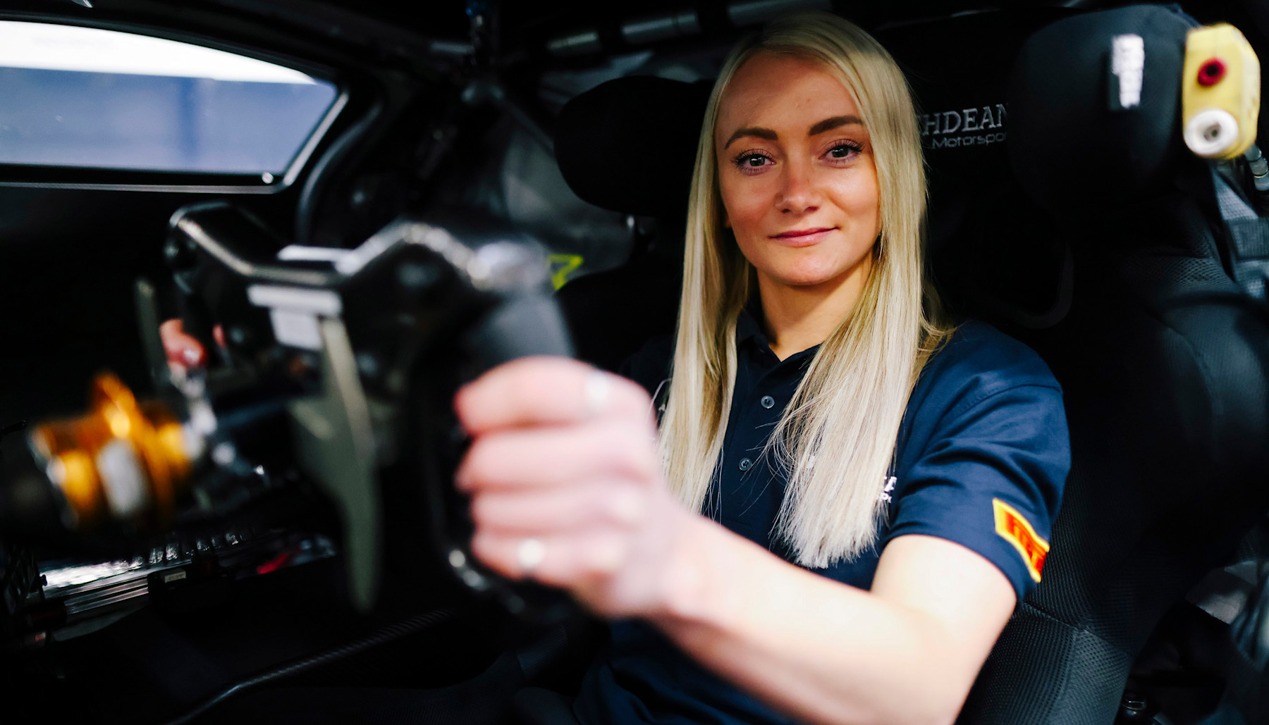 Jessica Hawkins to race in British GT - Aston Martin F1 Team
