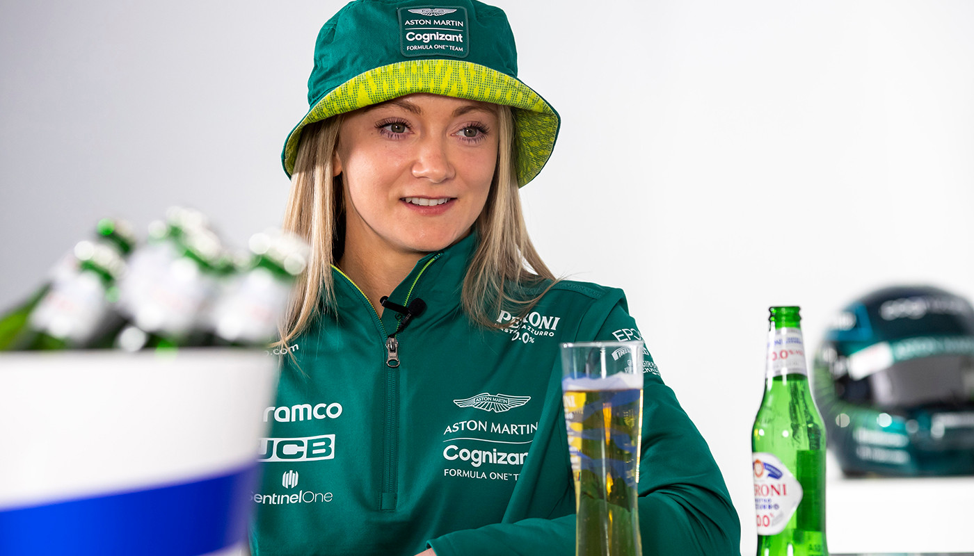At The Bar With Jessica Hawkins - Aston Martin F1 Team