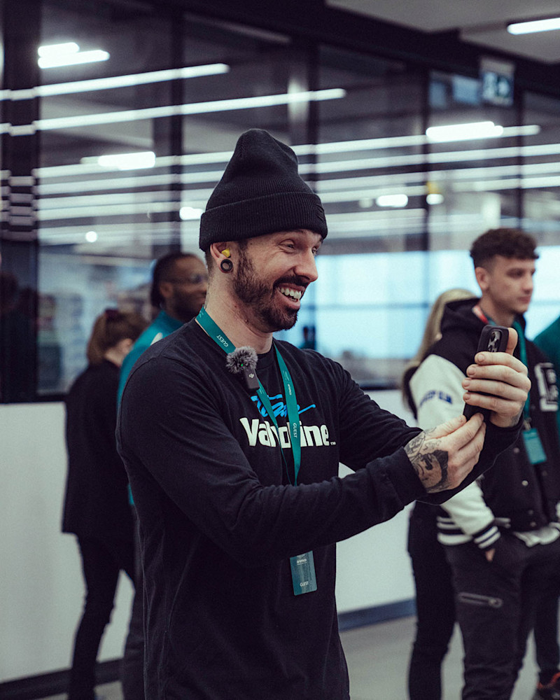 Building a Formula One car with Mat Armstrong and Valvoline - Aston ...