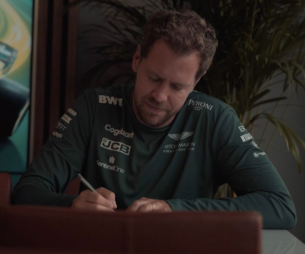 Lance unveils special edition SentinelOne helmet for the Austrian Grand ...