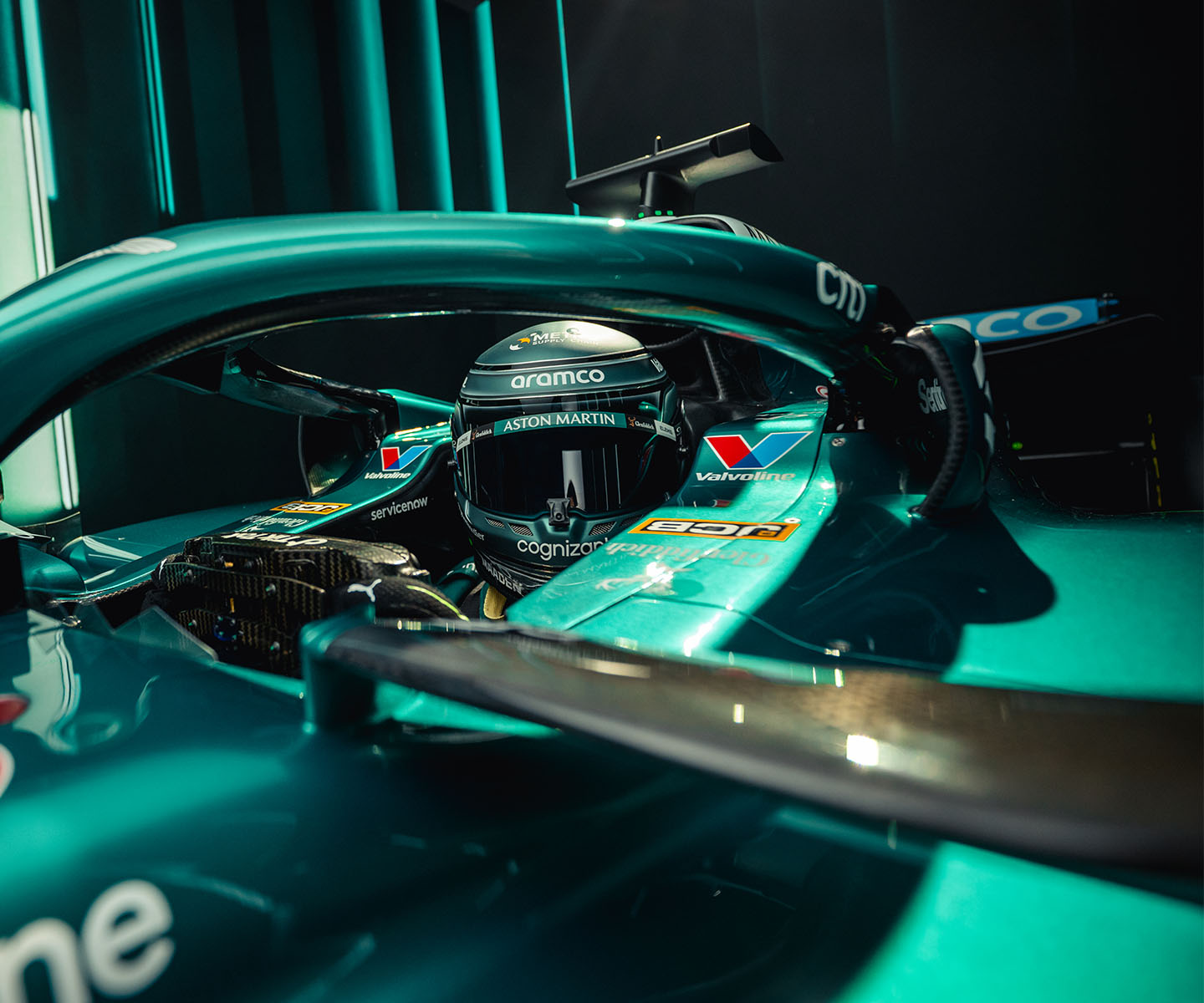 Autopilot: 6 reasons F1 drivers are just like fighter pilots - Aston ...