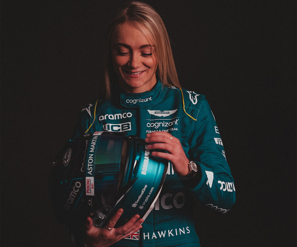 Behind the scenes of Jessica Hawkins' Riyadh demo run - Aston Martin F1 ...
