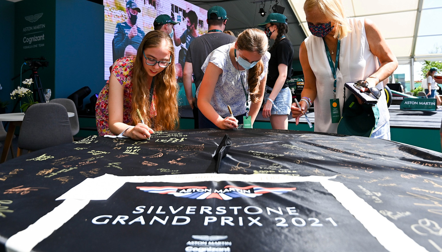 Fan focus: how your support shaped our year - Aston Martin F1 Team
