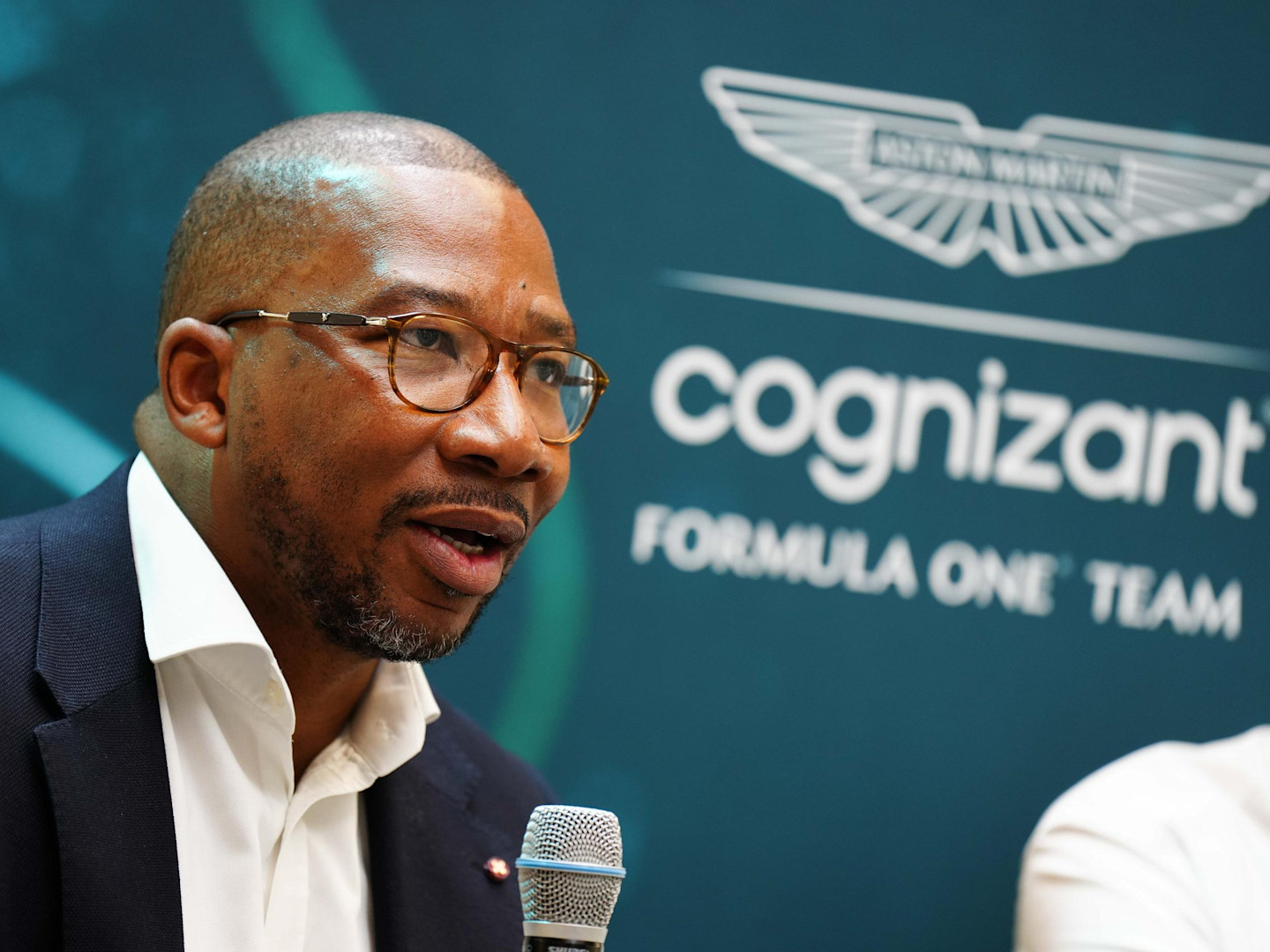 Breaking down barriers – AMF1 Team hosts Make A Mark Day at AMR ...